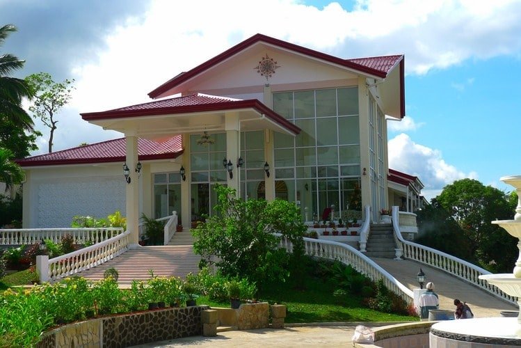 Mahogany Place - Town's Delight